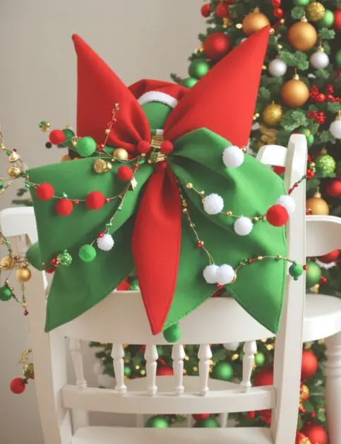 32 DIY Christmas Chair Decoration Ideas for 2023