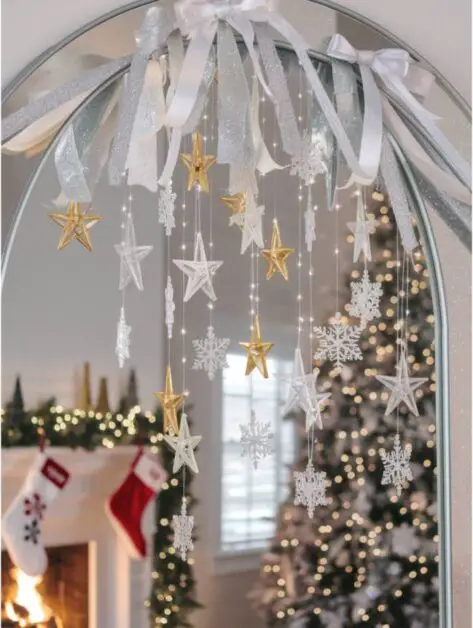 22 Stunning Mirror Decorating Ideas for Christmas Festivities