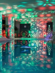 25 Best Swimming Pool Decoration Ideas for Christmas