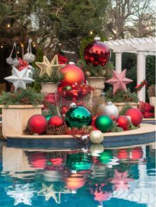 25 Best Swimming Pool Decoration Ideas for Christmas
