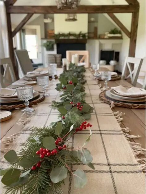 27 Farmhouse Christmas Dining Table Decor Ideas You’ll Love