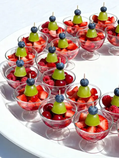 39 Simple Christmas Fruit Platter Ideas for Home